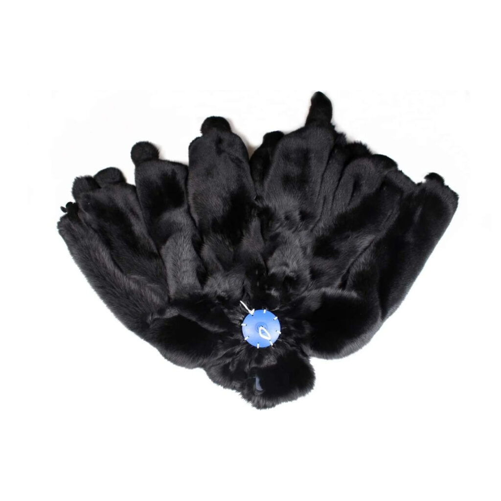Fox fur skins in black color | Greek manufacturing | eFurs